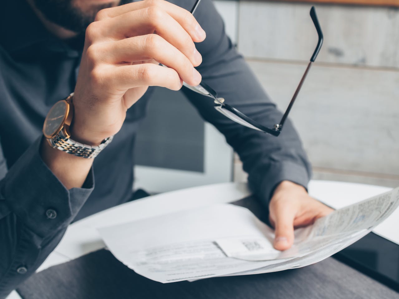 Why Every Property Management Company Needs A Court Runner On Speed Dial